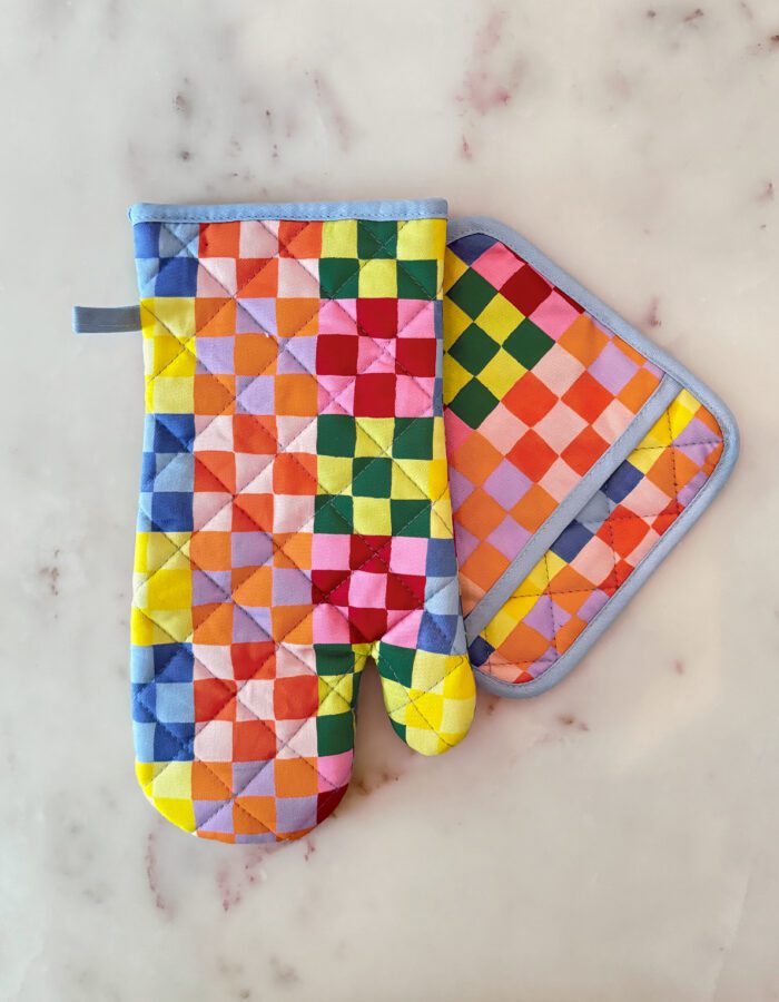 Kitchen Shelf Oven Mitt + Pot Holder Set – Idlewild Co.